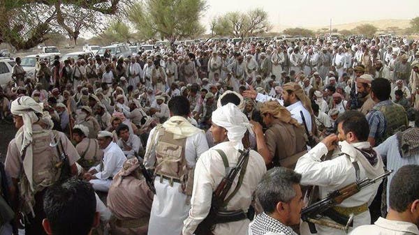 قبائل مأرب تحذر الحوثيين وتتمسك بمحافظها